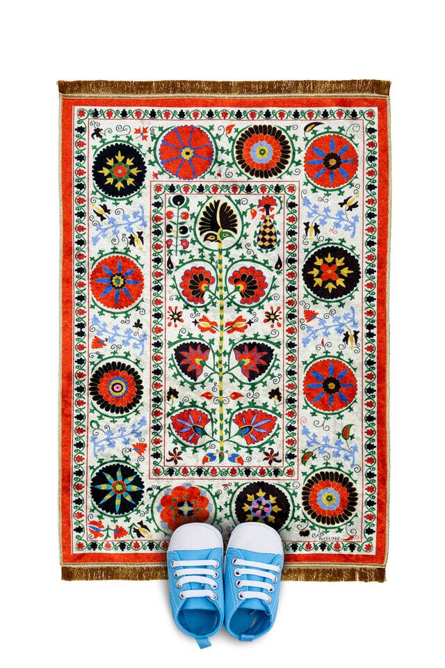Red Velvet Children's Prayer Rug